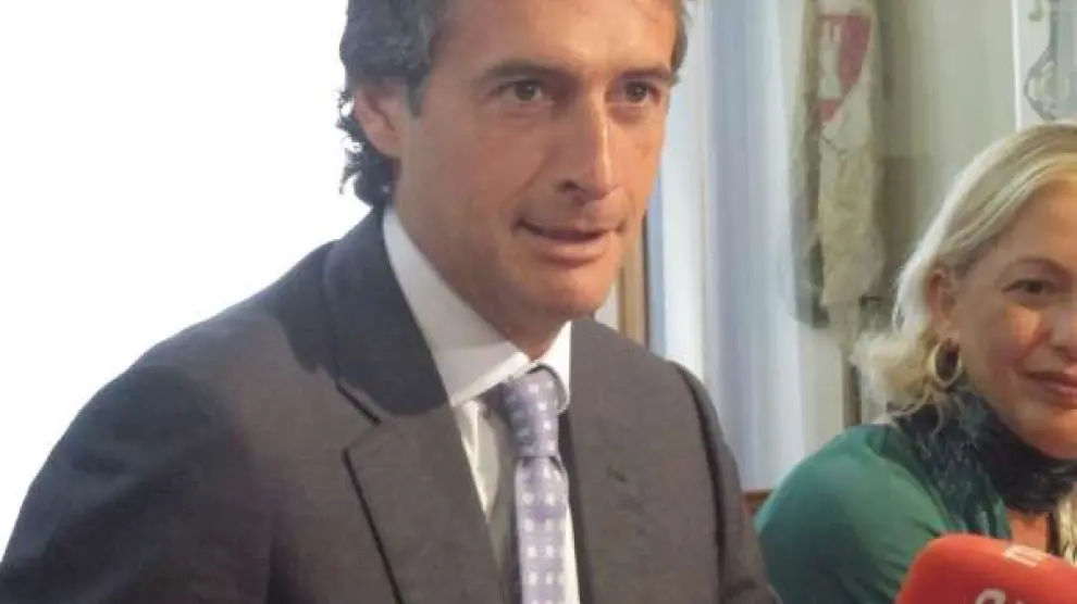 De la Serna reitera que la decisión sobre la FEMP le corresponde a la ...