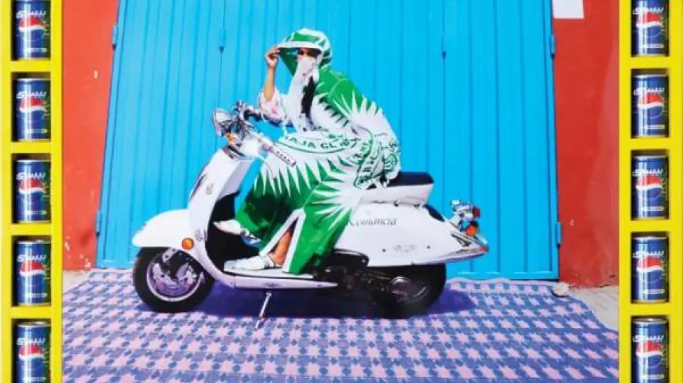 'Ángeles de 'Kesh', retratos pop de chicas motoristas marroquíes