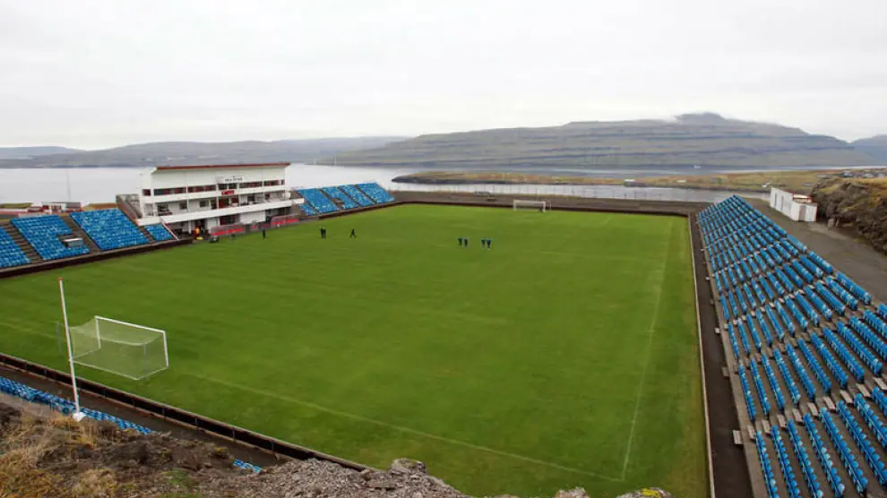 Santuarios del deporte. Svangaskard Stadium, Islas Feroe: un estadio en ...