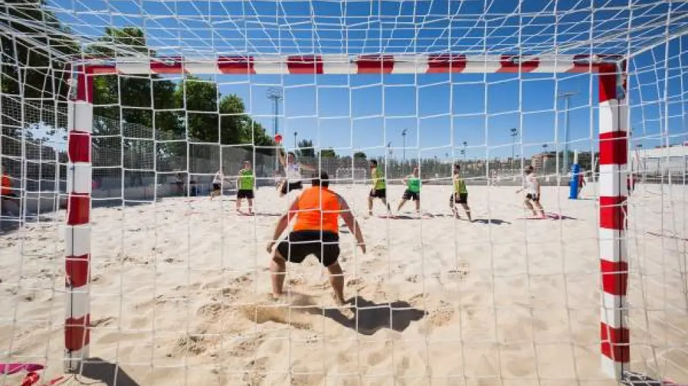 El CDM Actur inaugura el primer equipamiento municipal para practicar ...