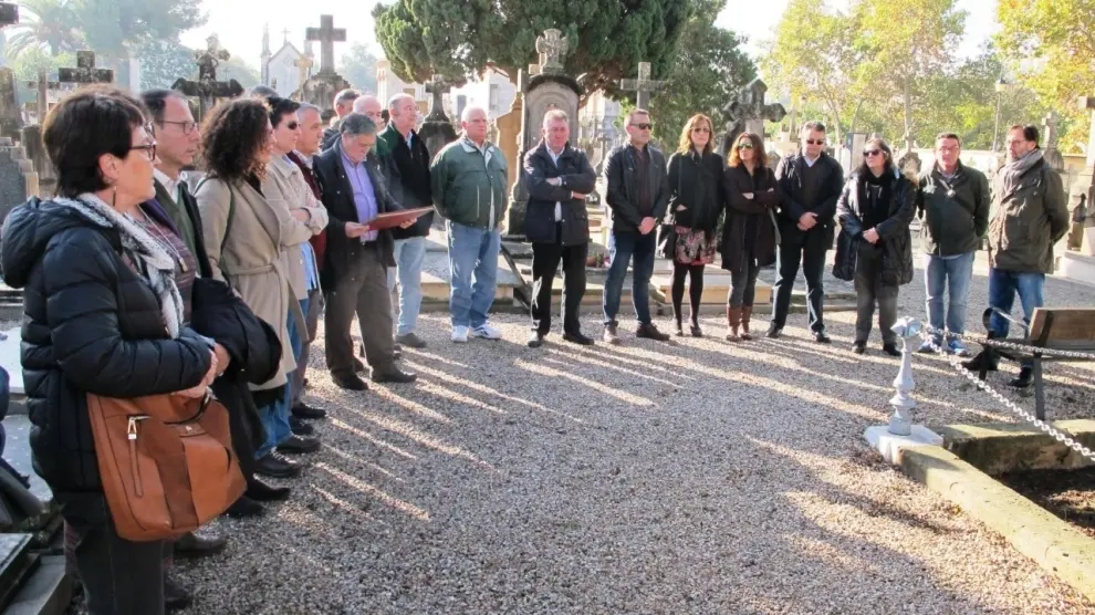 UGT rinde un homenaje a las víctimas del polvorín de Sant Ferran