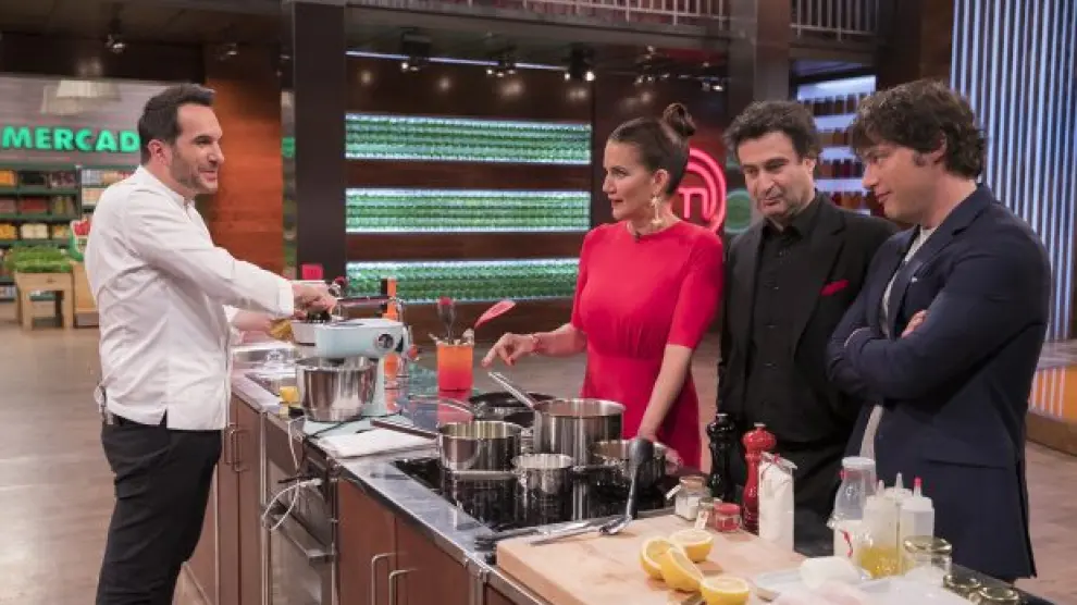 MasterChef le hace una encerrona a Mario Sandoval, que sale del paso ...