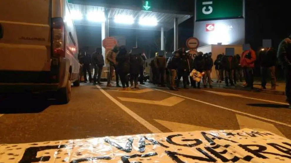 Bloquean en Lleida la estación de autobús, accesos a la UdL y la ...