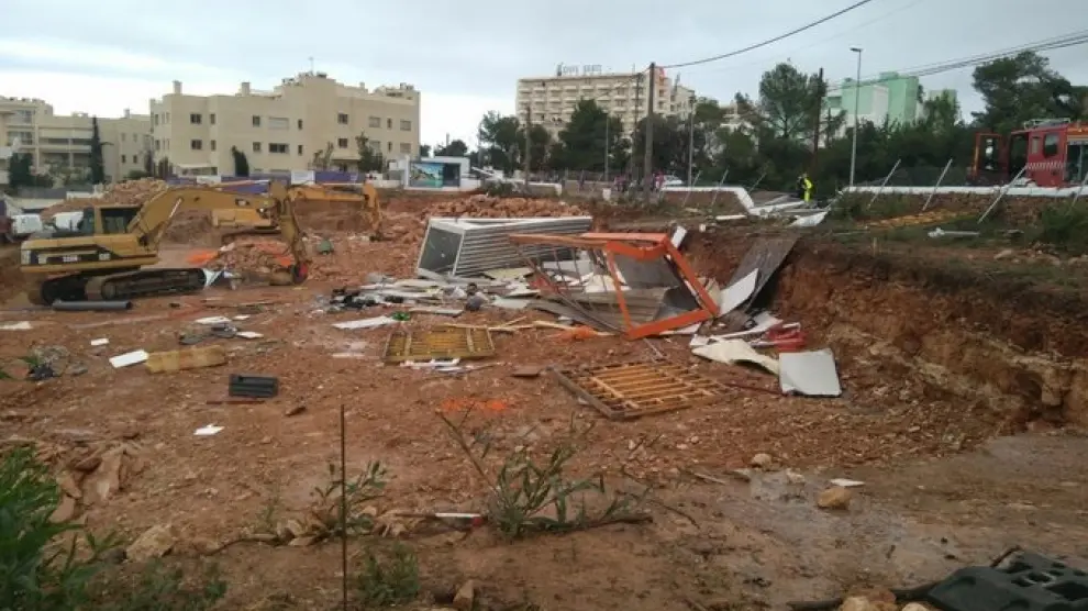 Tres obreros, heridos leves por un 'cap de fibló' en Ibiza