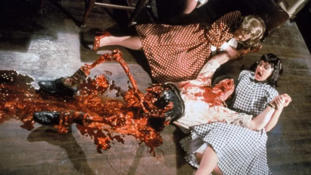 'Braindead': el gore hilarante de Peter Jackson en la película más ...