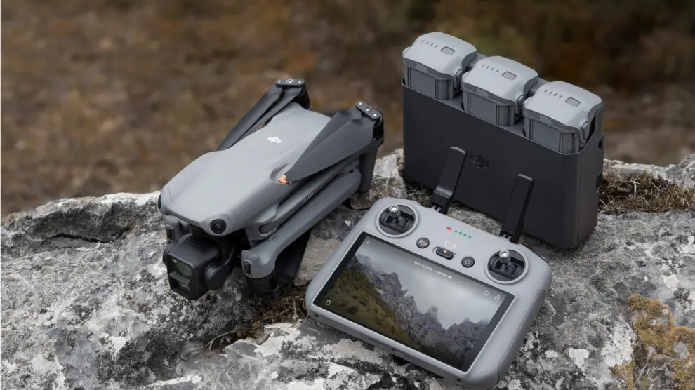 Nuevo DJI Air 3: un dron todoterreno de doble cámara, 46 minutos de ...