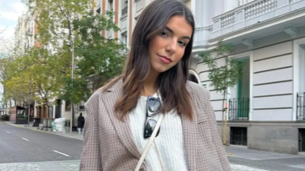 Quién es Elena Gortari, la popular 'tiktoker' que comparte vídeos con ...