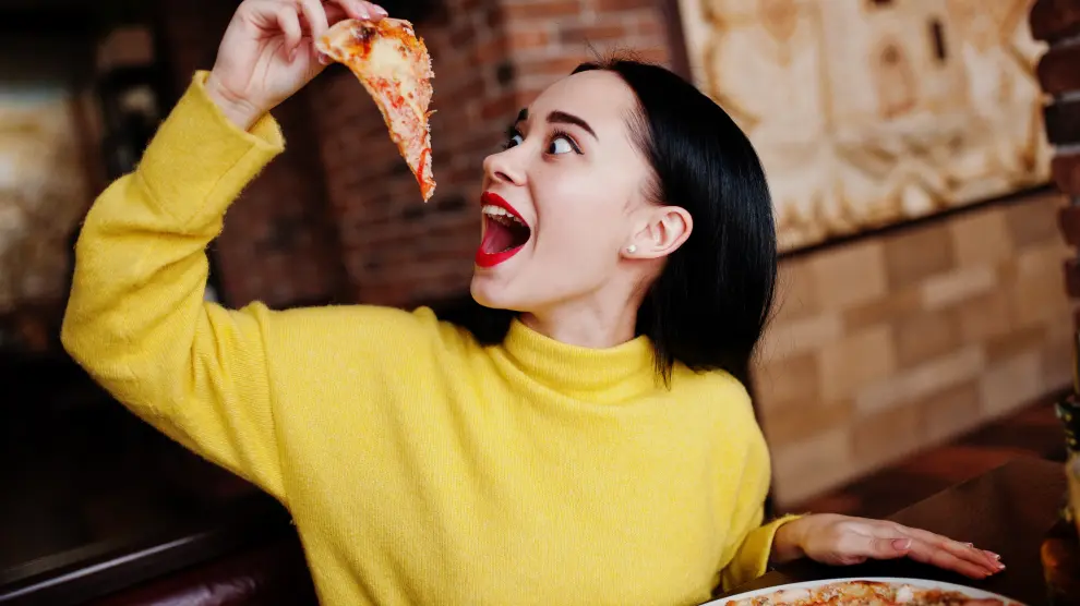 La increíble oferta de empleo de 'catador de pizzas': 1.000 euros en dos días