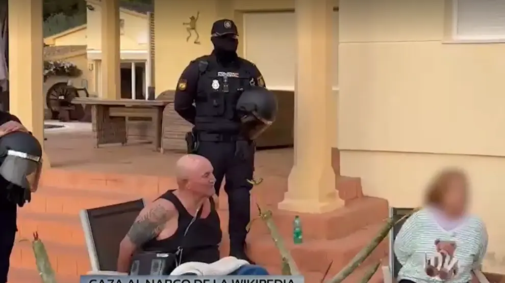 'Código 10' muestra la detención del supuesto 'Narco de la wikipedia' en Alicante, donde amenazó ...