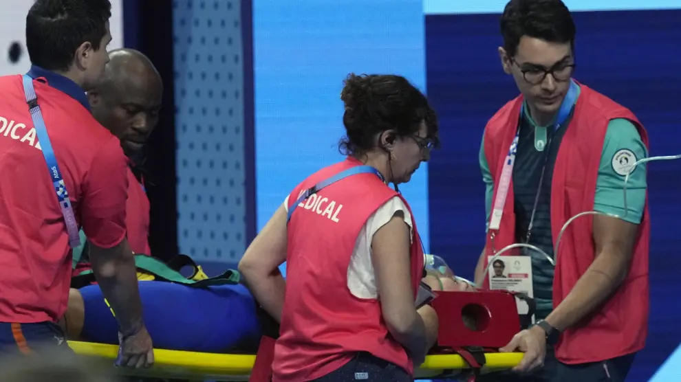 La eslovaca Tamara Potocka se desploma y tienen que ser trasladada en ...