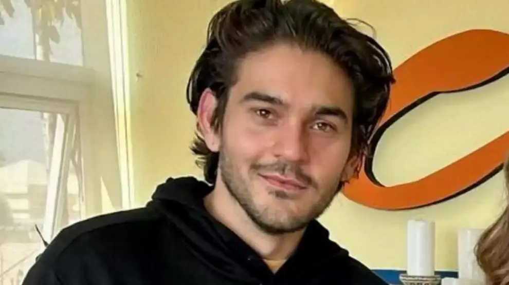 Encuentran sin vida en México al actor de 26 años James Hollcroft, que ...