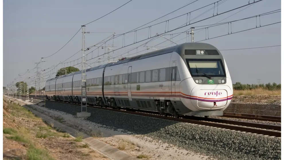 Los sindicatos de Renfe y Adif desconvocan los siete días de huelga desde este lunes tras un ...