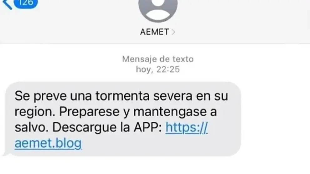 La Guardia Civil alerta de una nueva estafa: detectan SMS que suplantan a la Aemet en pleno temporal