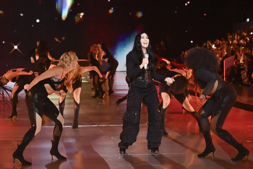 Fotos: Victoria's Secret muestra sus tops más icónicas en su primer ...