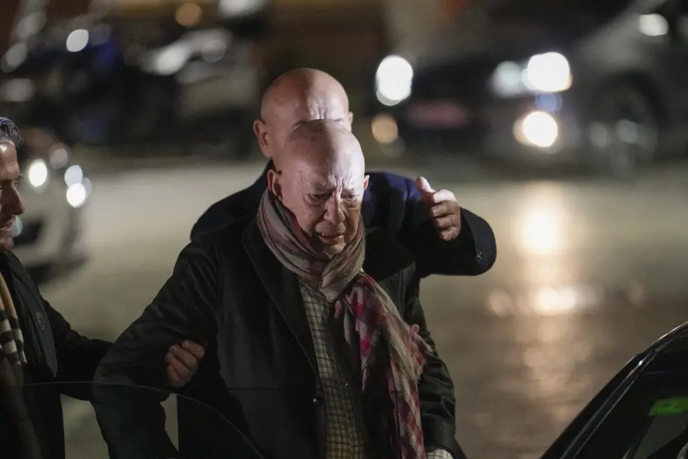 Fotos: Familiares y amigos de Isak Andic dan su último adiós al ...