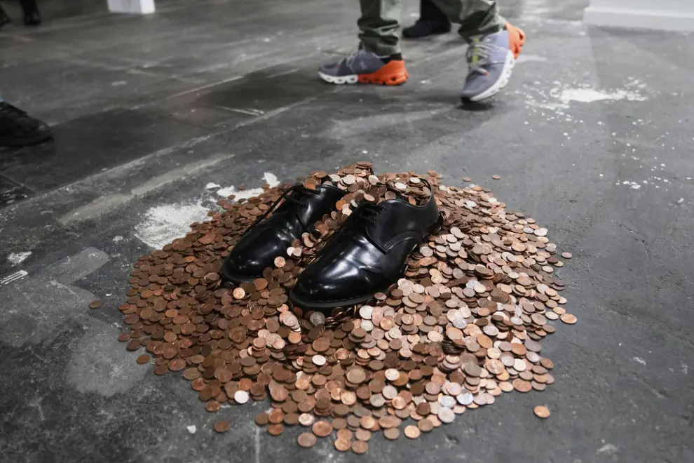 Fotos: Las obras más polémicas de ARCO 2025: Trump en un lavavajillas ...