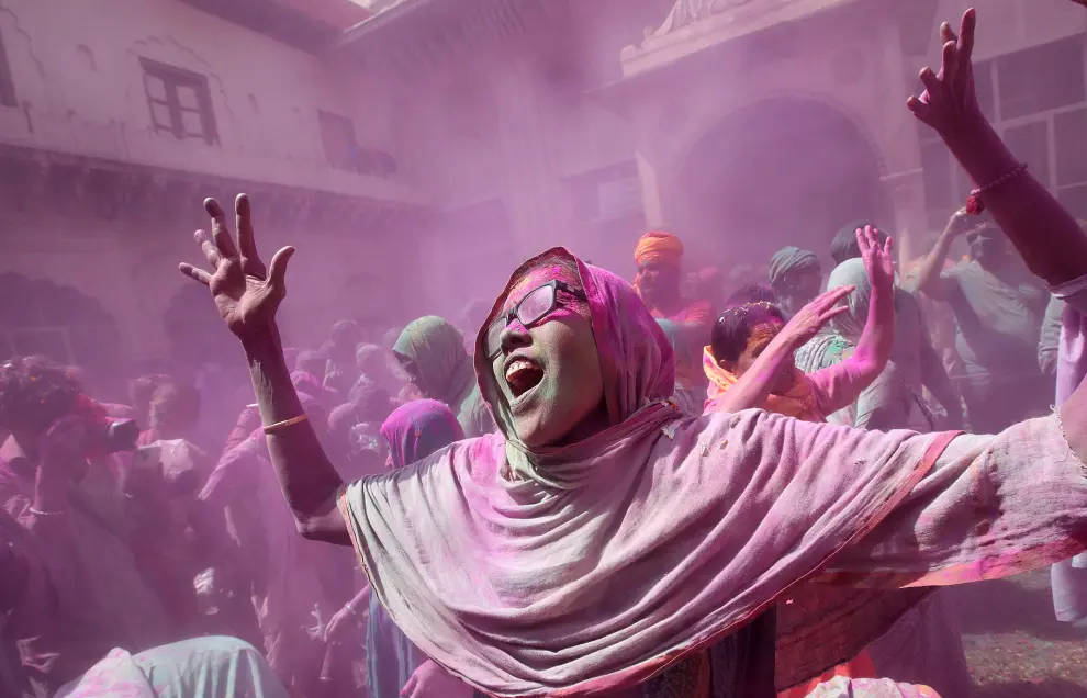 Foto: India Holi Festival | El festival Holi inunda de color la India y ...