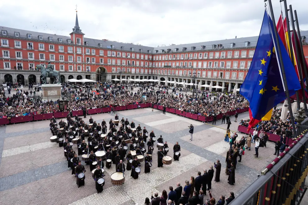 Foto: Figuras caricaturescas quemadas en Alfaro | Adiós a la Semana ...