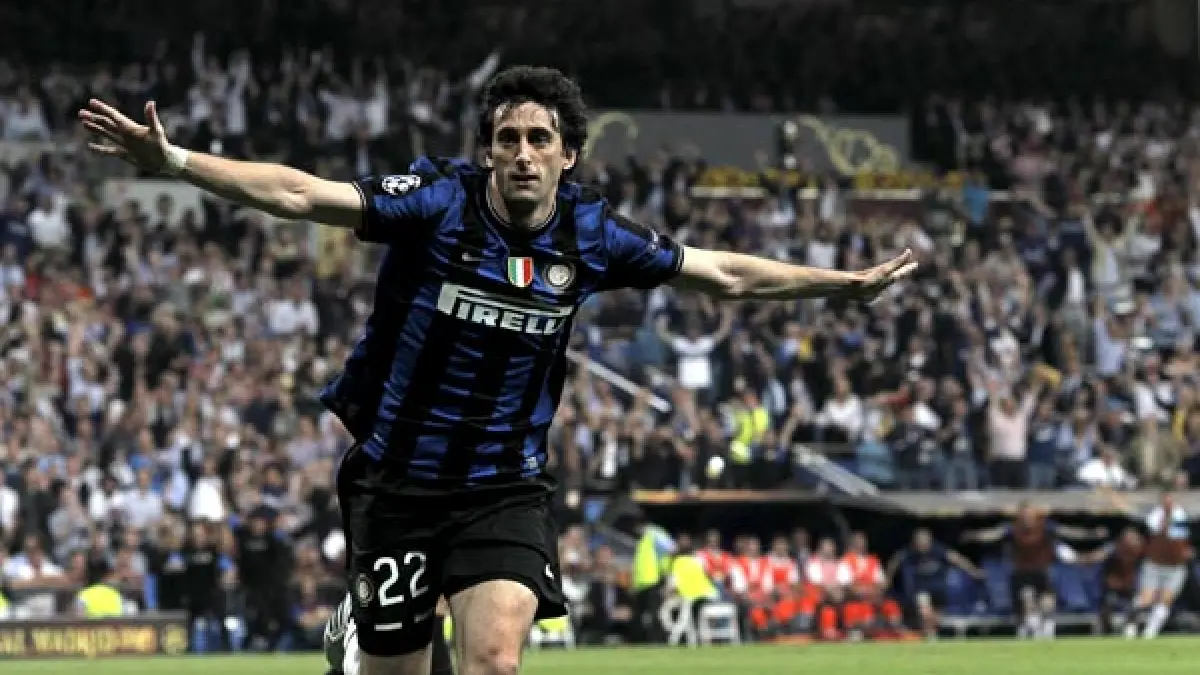 Diego Milito da la Champions al Inter