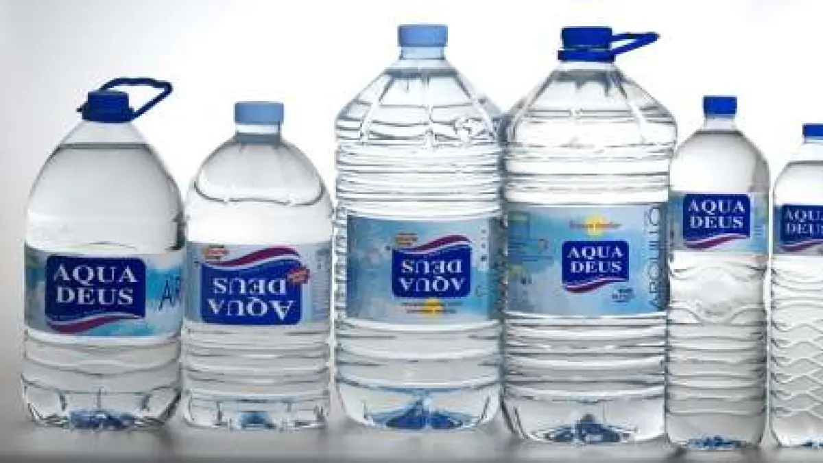 La empresa albaceteña 'Aquadeus' dona 16.000 botellas de agua mineral ...