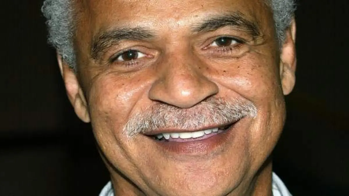 Fallece el actor Ron Glass, que interpretó al detective Ron Harris en ...