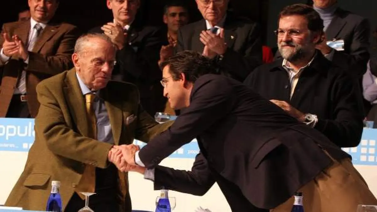 El PP recuerda que se cumplen seis años de la muerte de Fraga, fundador ...
