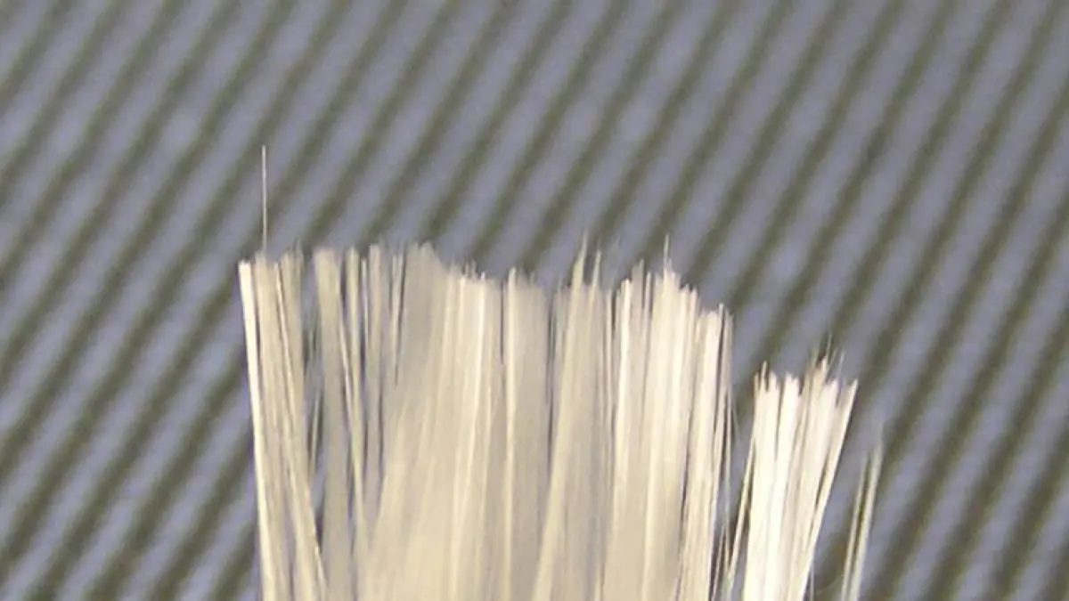 Cofiblas: el proceso de crear fibras de vidrio mil veces más finas que ...