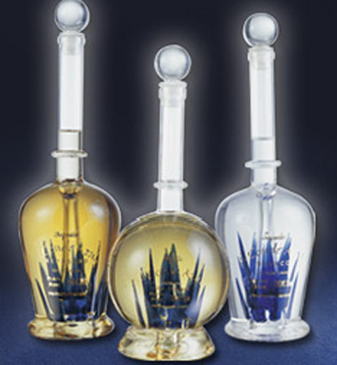 Una empresa mexicana lanza al mercado un tequila con oro y plata ...