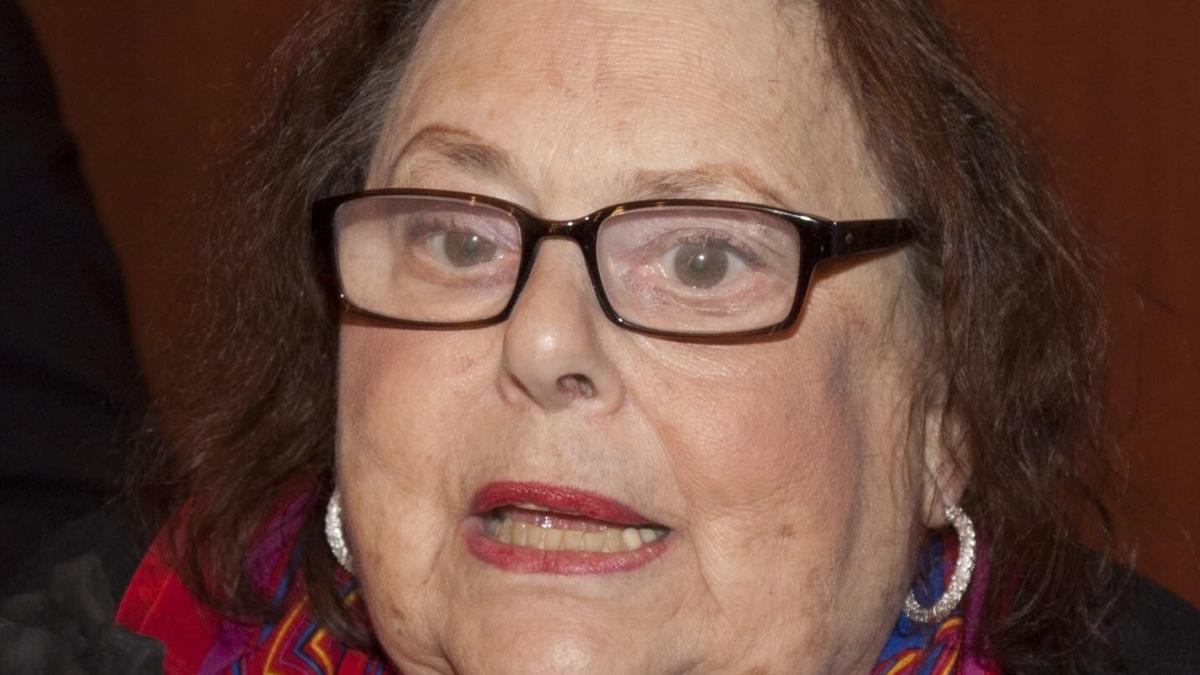 Muere a los 90 años Barbara Probst Solomon, escritora estadounidense ...