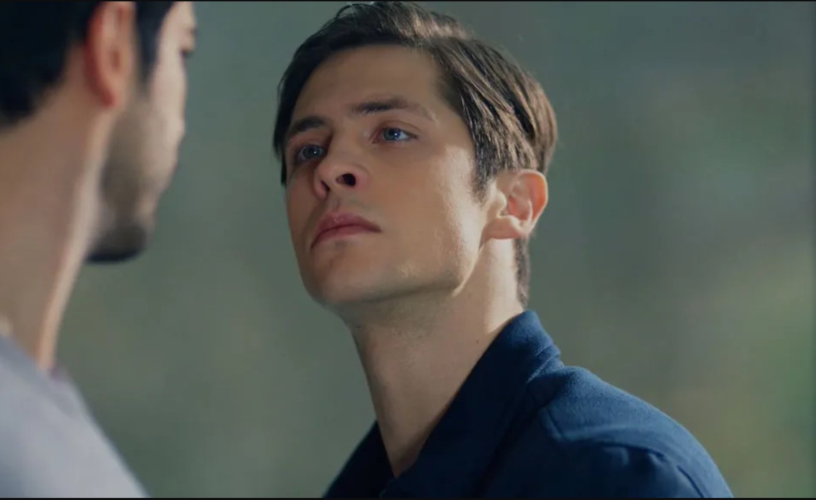 El actor Barış Alpaykut de 'Kara Sevda' impresiona con su estilo de ...