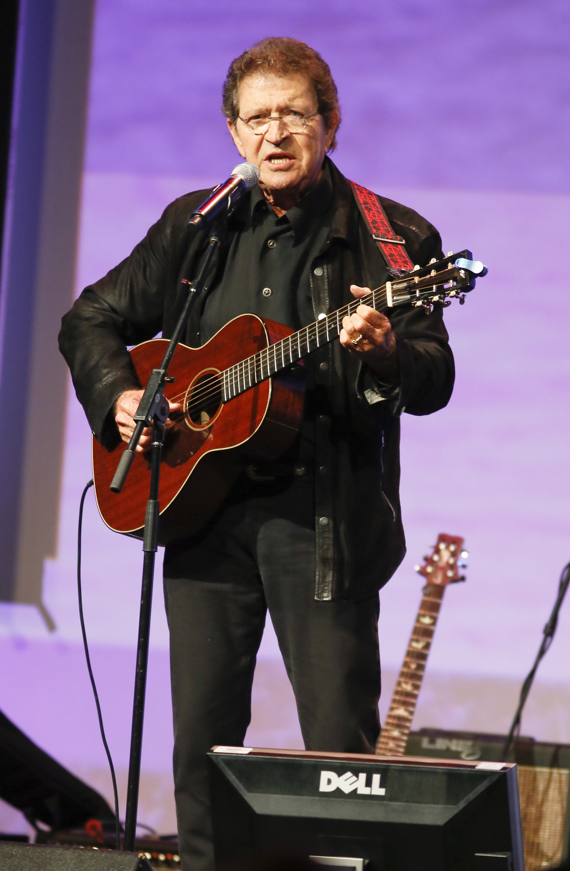 Mac Davis, compositor de varios temas de Elvis Presley, fallece a los ...