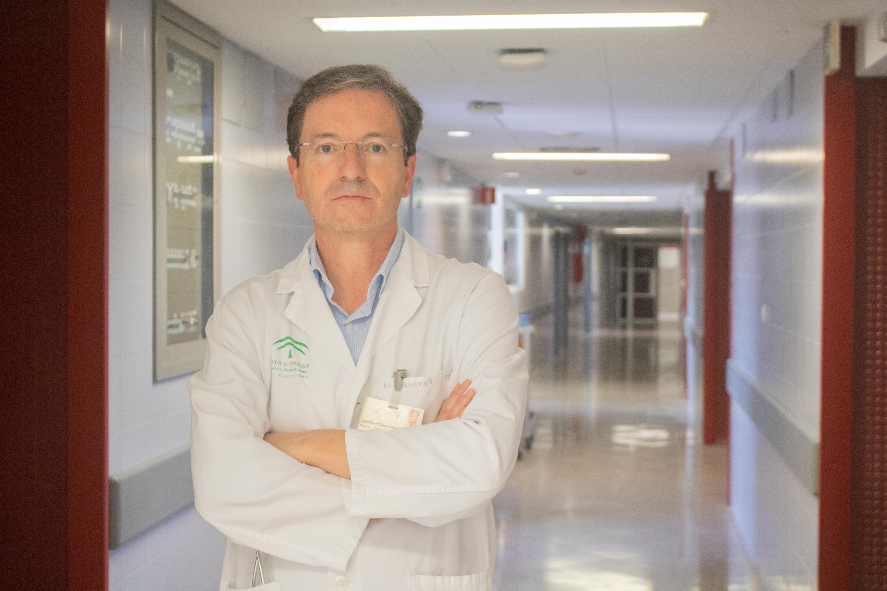 Doctor Cisneros, experto en COVID: "La vacuna nos va a permitir dejar ...