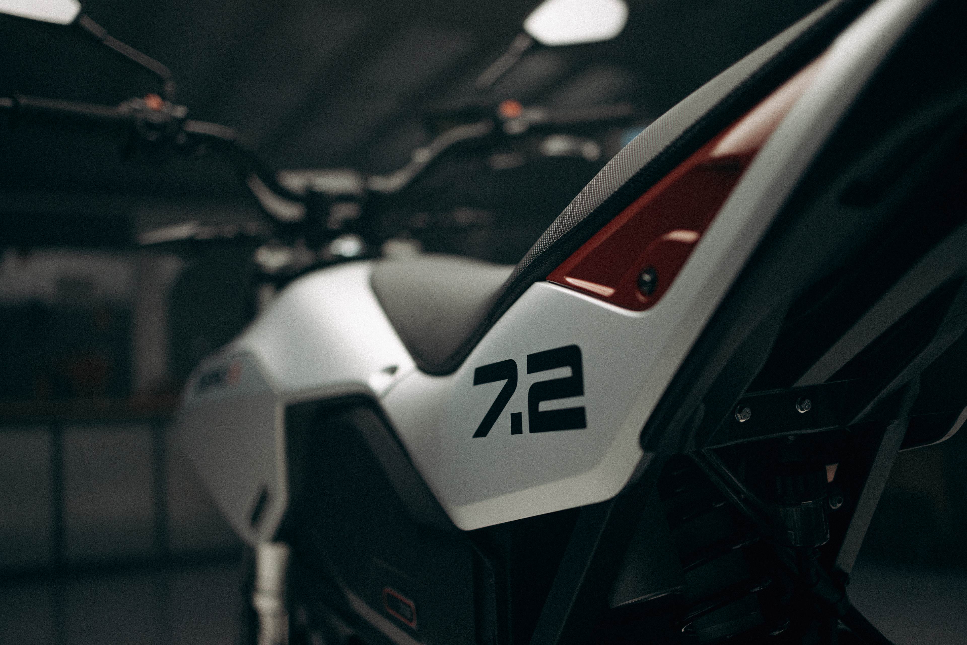 Fotos: Supermotard, deportiva, eléctrica: así es la nueva Zero FXE ...