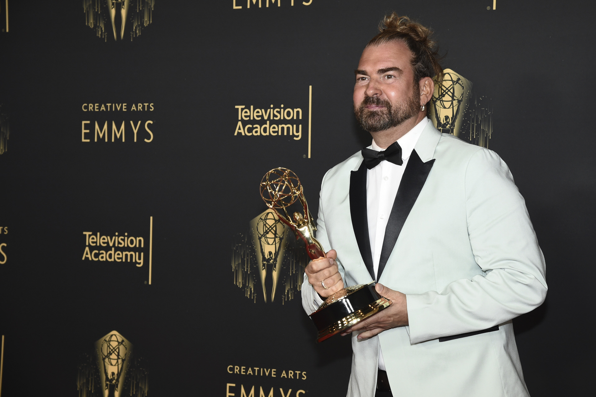 Muere por Covid el maquillador y peluquero de 'Los Bridgerton', Marc ...