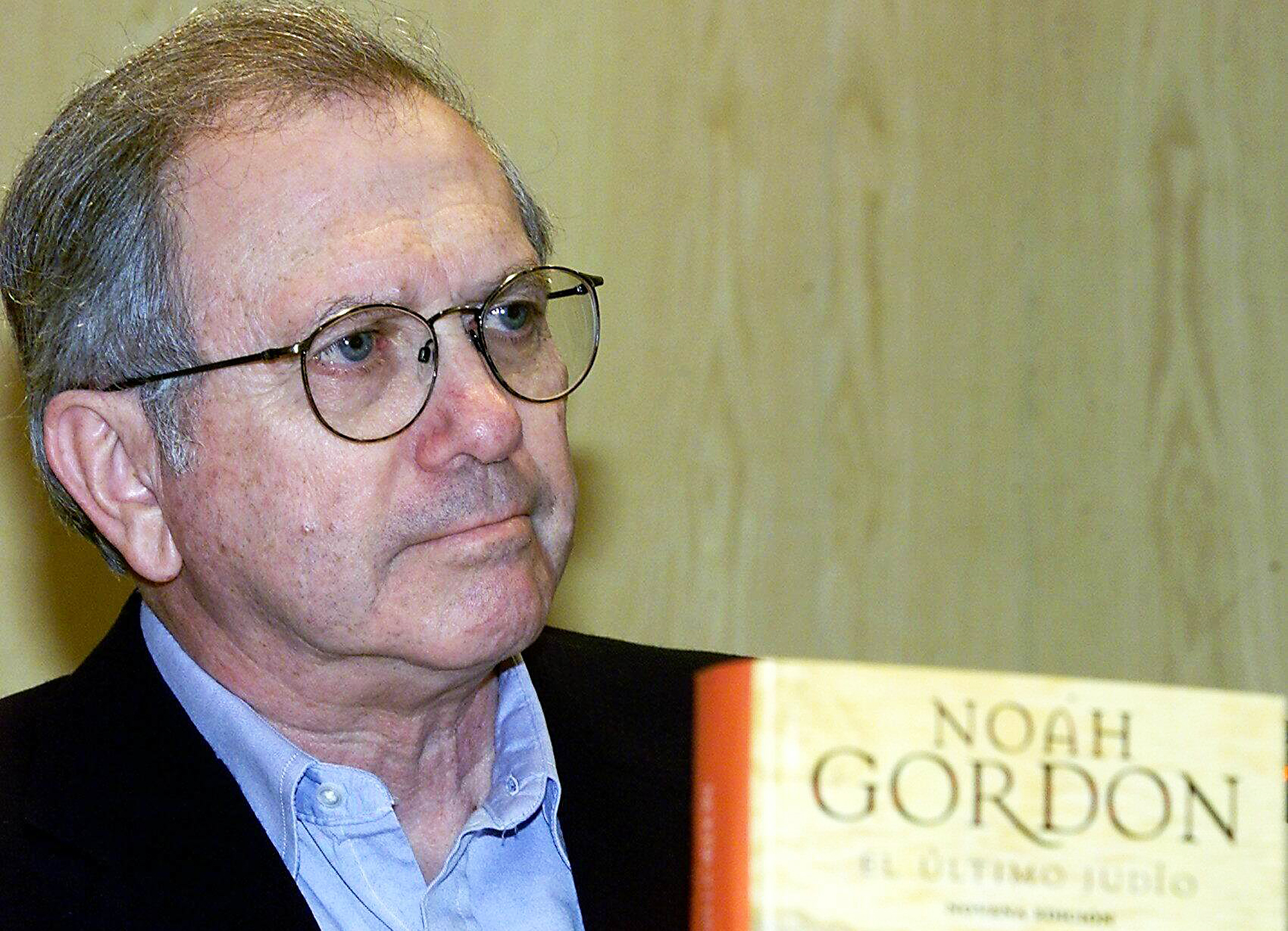 Fotos: Las mejores frases de Noah Gordon | Imágenes