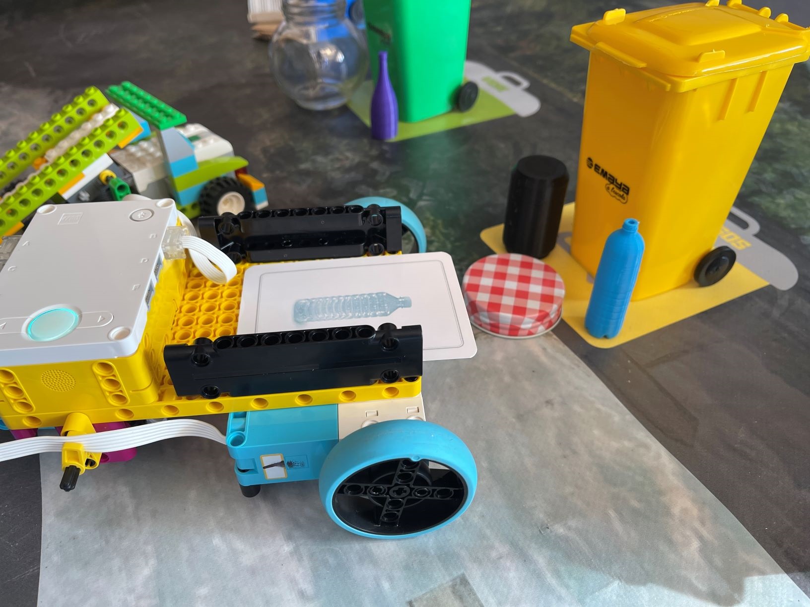 Emaya presenta el nuevo programa educativo para el curso 2022-2023, con ...