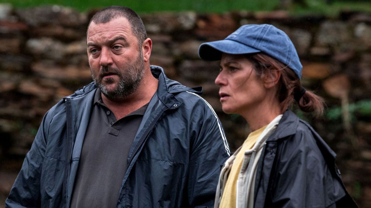 La historia real del crimen de 'As bestas': veneno en la huerta ...