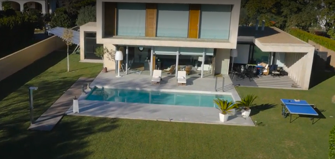 El chalet de Joaquín: amplio, moderno, con una gran piscina y a las ...