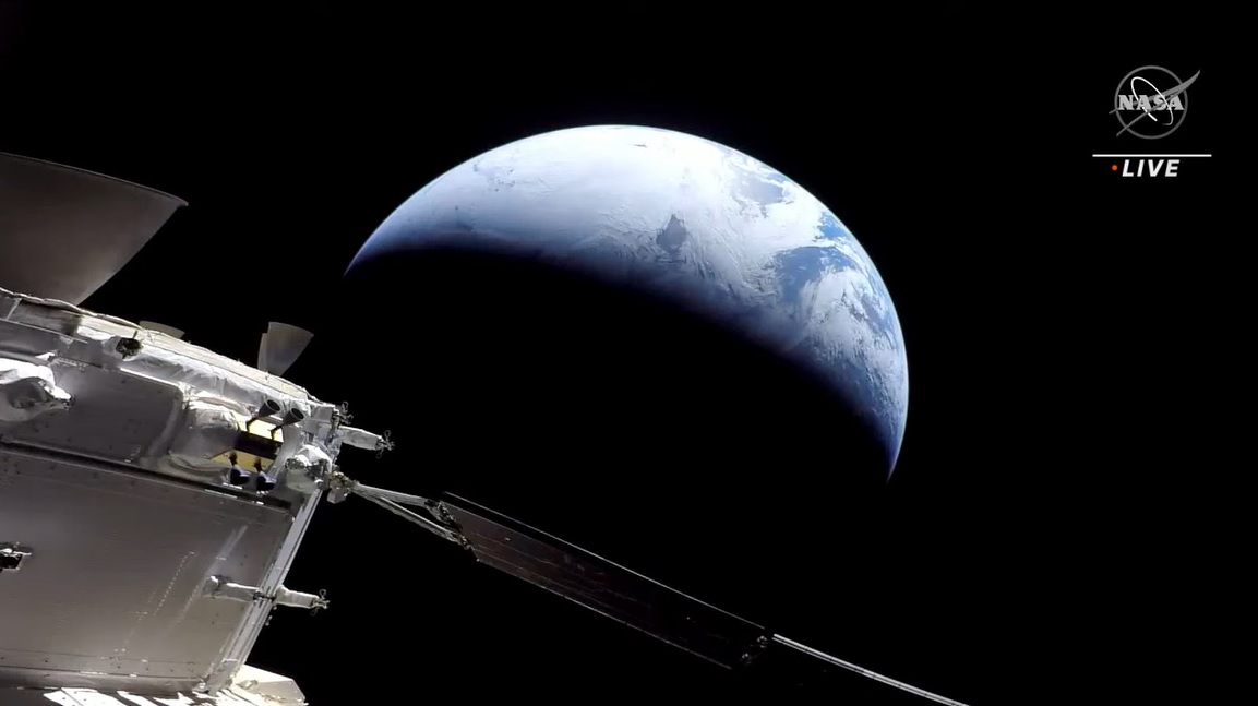 Así ha sido la llegada de la nave espacial Orion a la Tierra tras su ...