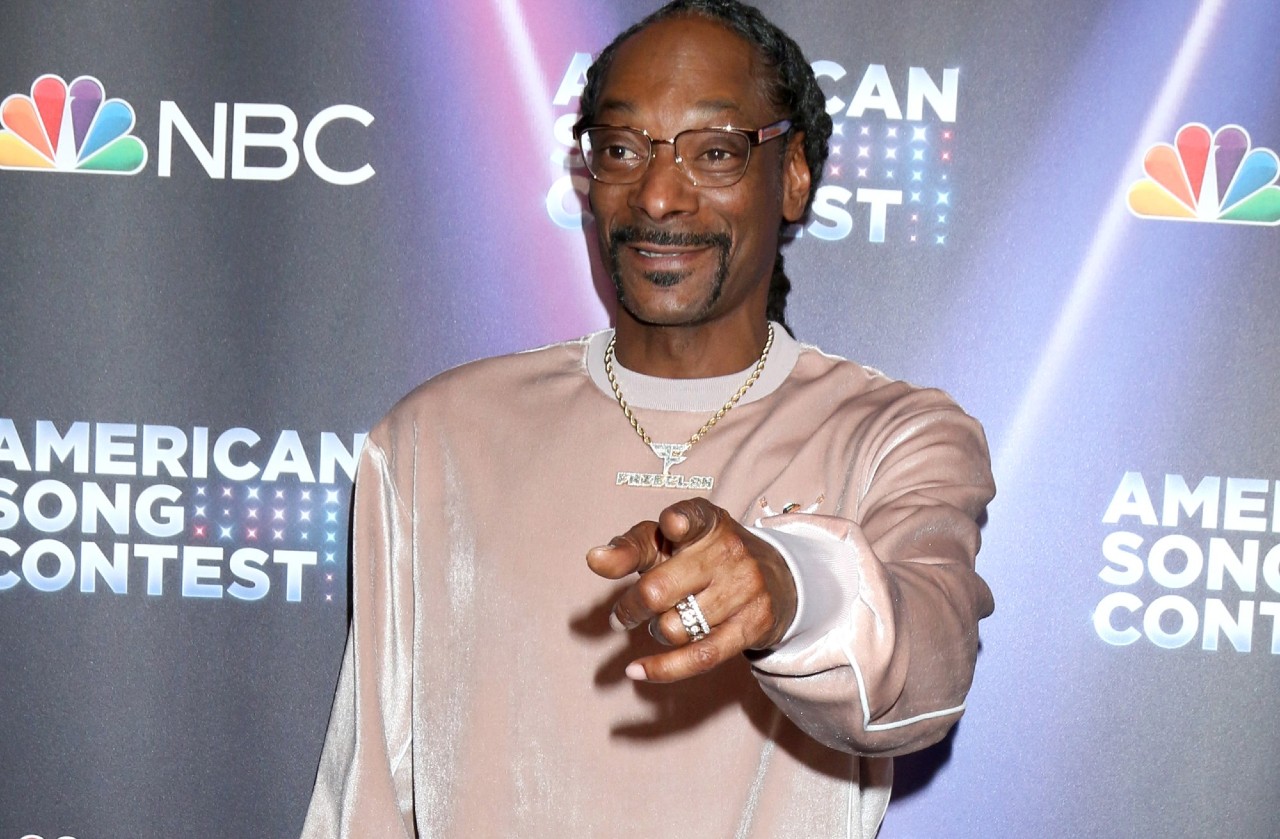 Snoop Dogg trolea a Elon Musk y pregunta en Twitter si debería ser él ...