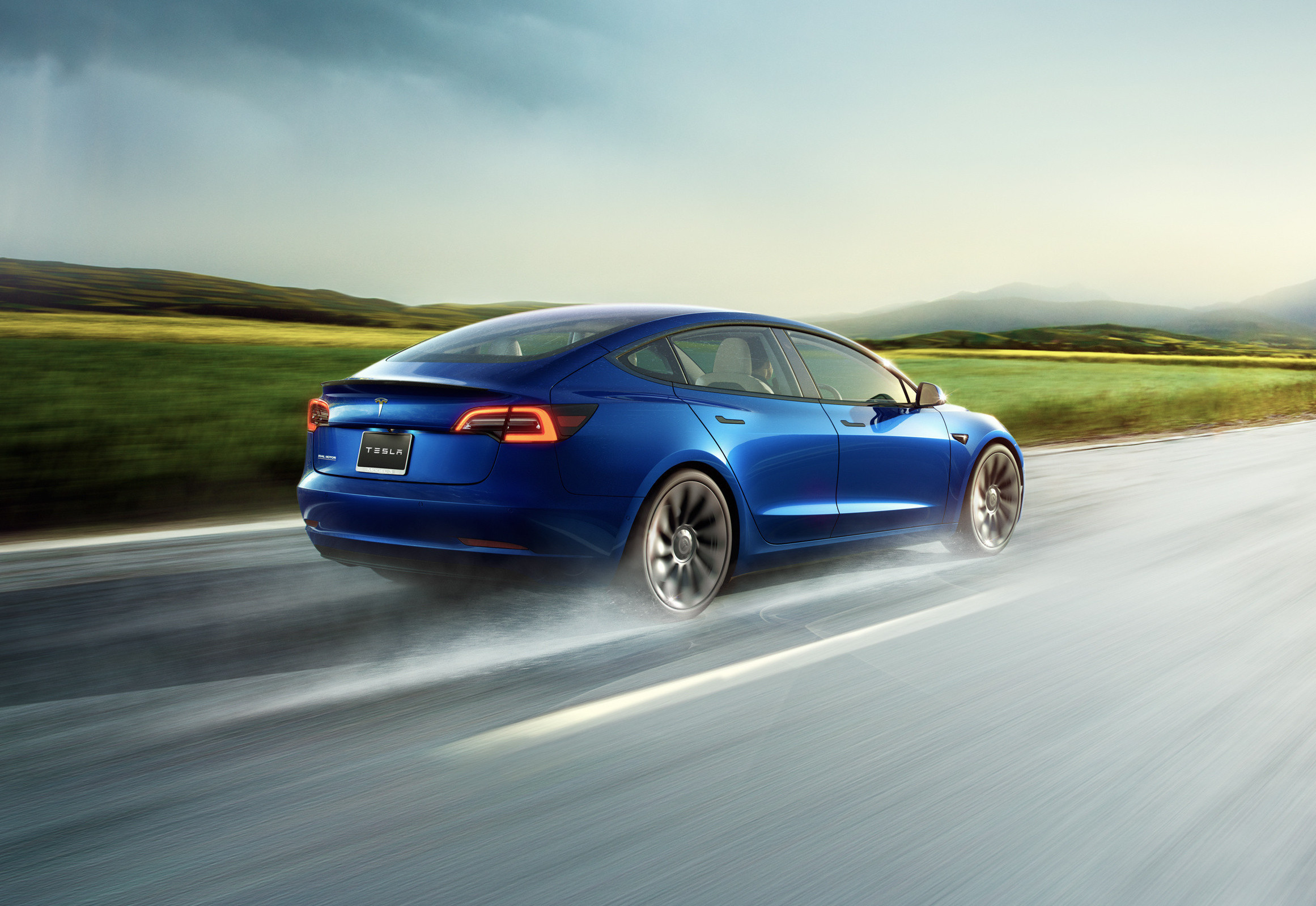 ¿Por qué se incendian las baterías de los coches eléctricos?