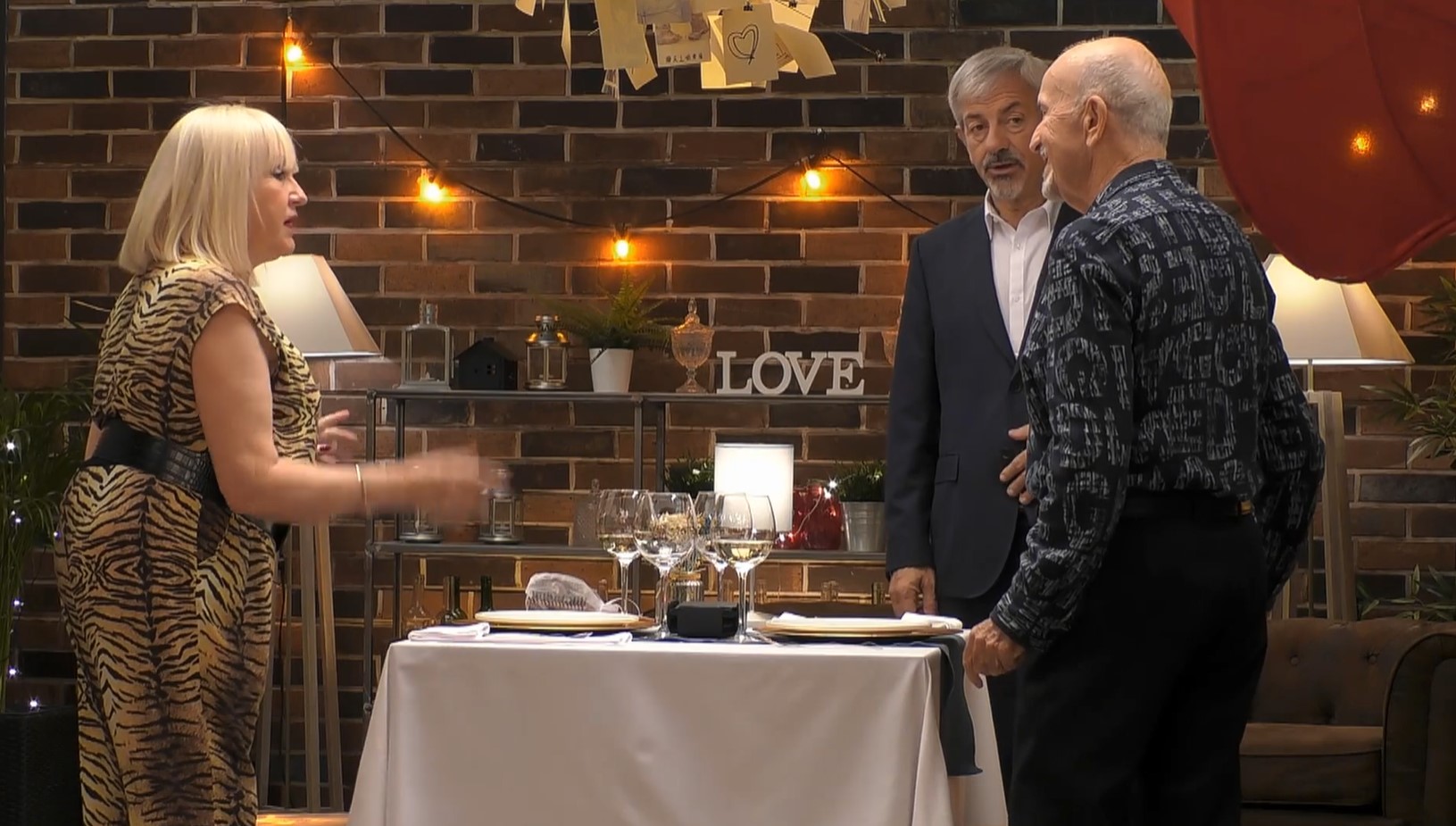 Carmen encuentra el amor en su tercera visita a 'First Dates': "Es que ...