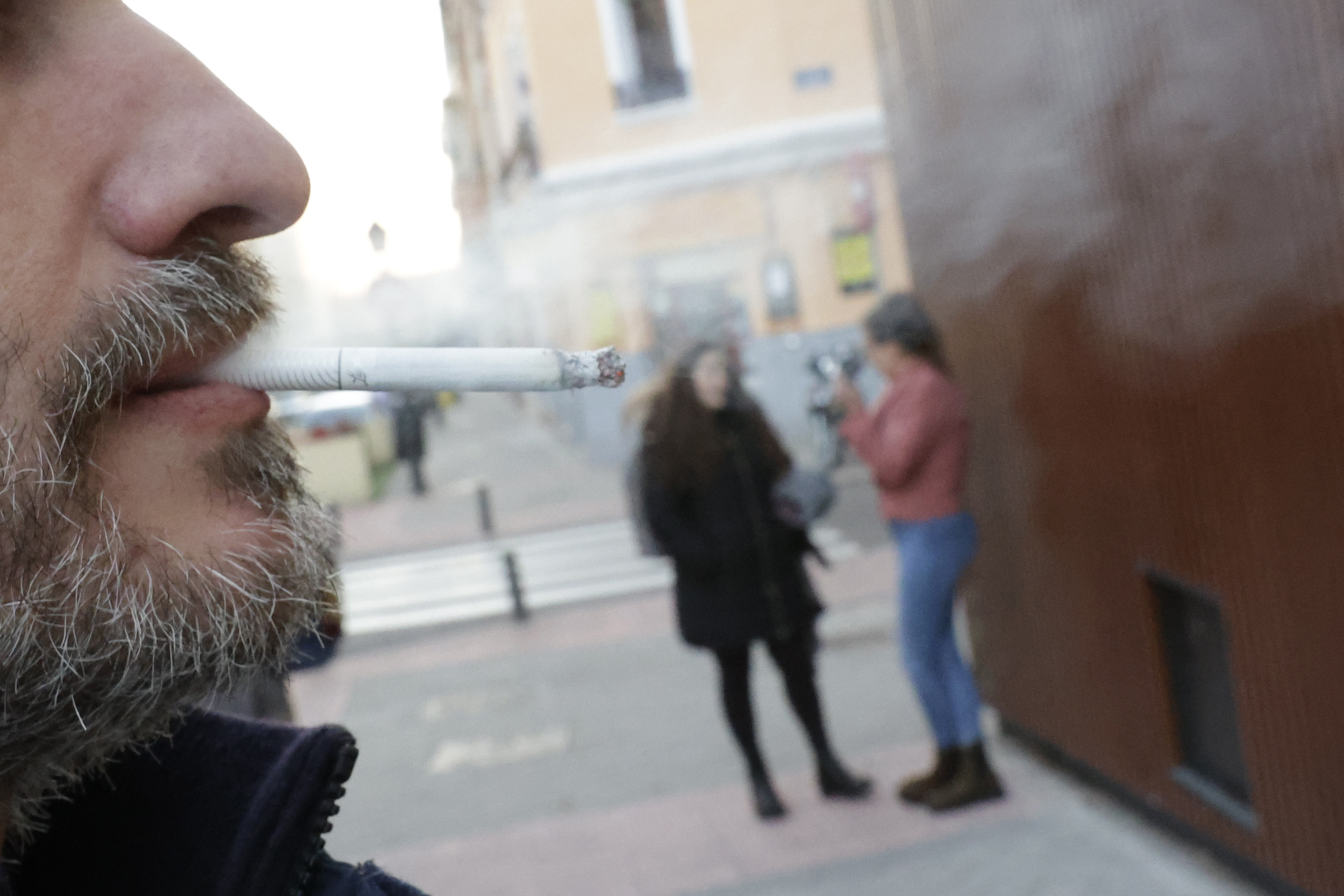 Así afecta fumar a los dolores de espalda