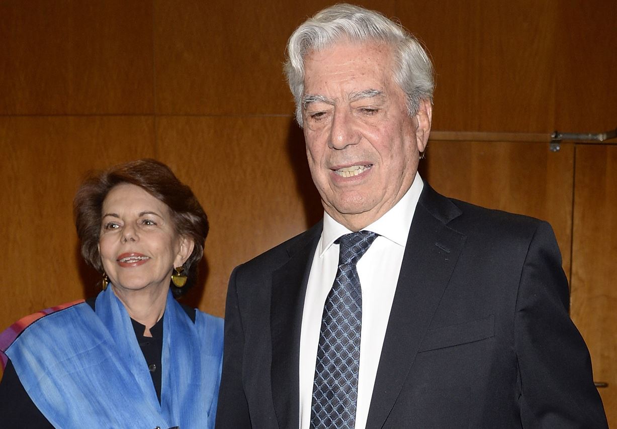 Casado con su prima hermana y con tres hijos: así es la familia de Mario Vargas Llosa