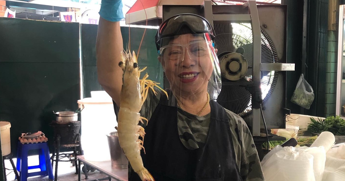 Quién es Jay Fai, la chef de 78 años que consiguió la primera estrella ...