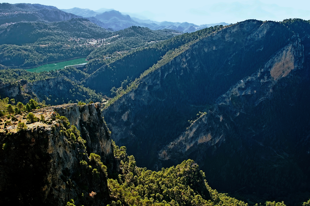 La cascada más alta de Andalucía: un salto de agua de 130 metros en un ...