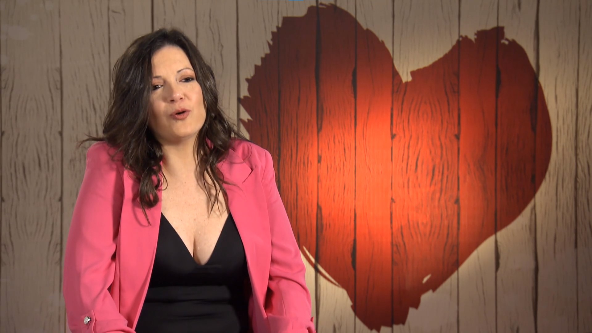 Sara, en 'First Dates': "Las mujeres me gustan como los vinos, con ...