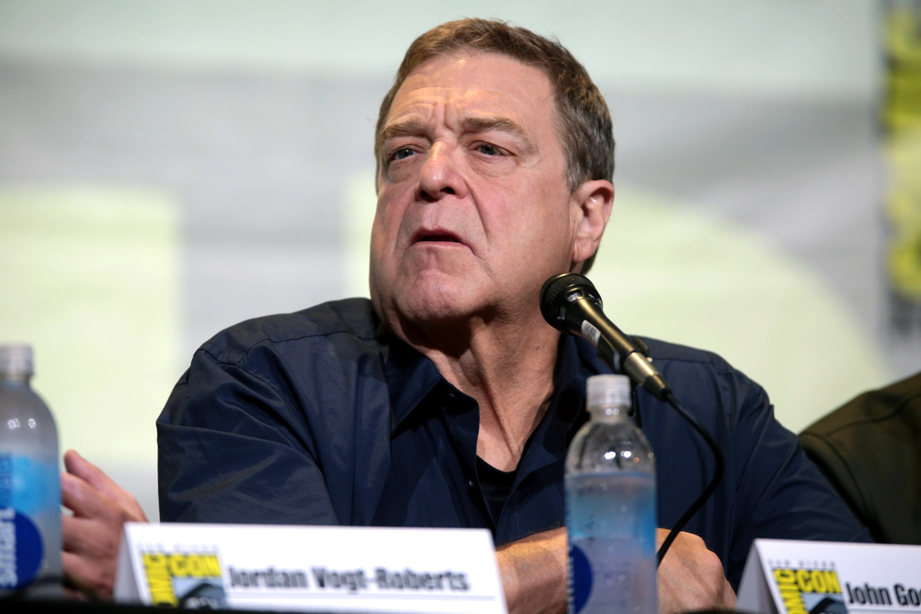 El sorprendente cambio físico de John Goodman tras perder 90 kilos