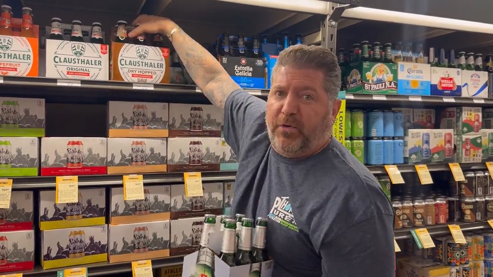 Un estadounidense enamorado de España trolea el lineal del supermercado ...