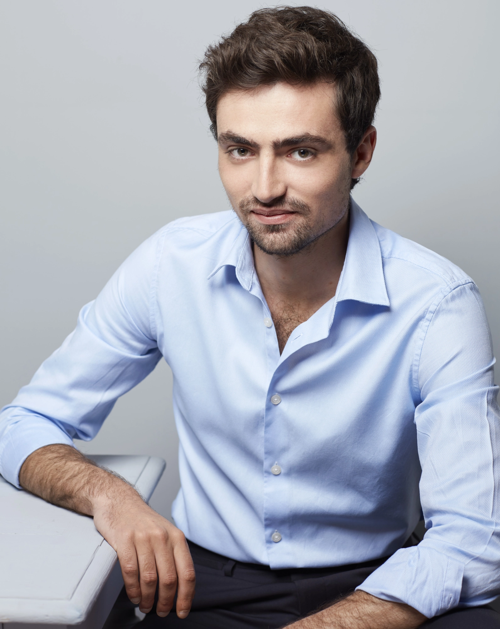 'Los vínculos artificiales', una reflexión novelada que muestra la ...